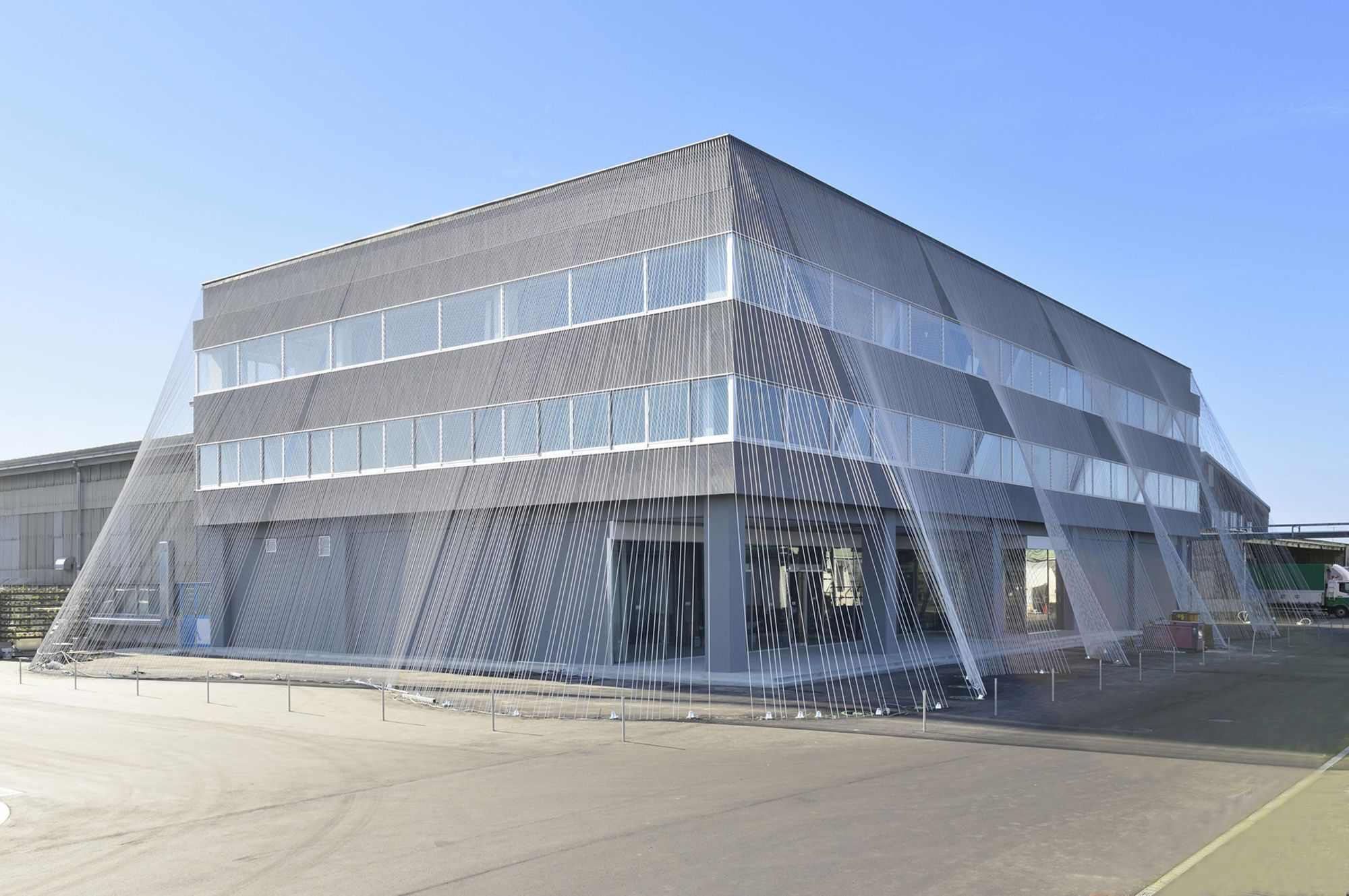 Steel Frames: Earthquake-Resistant Solution For Buildings 2025